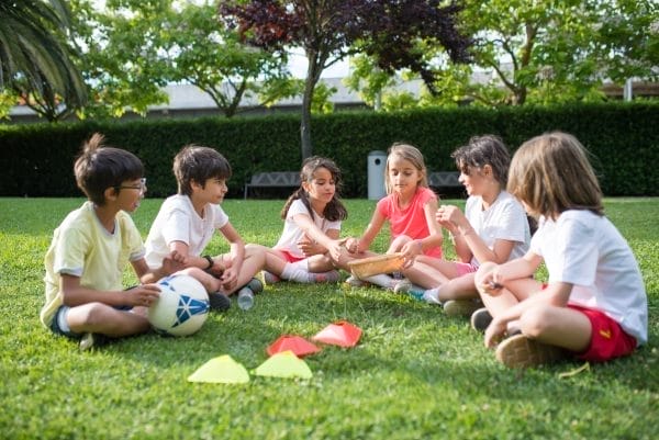 The Benefits of Outdoor Play for Toddlers: Fun and Learning! - Expert Tips